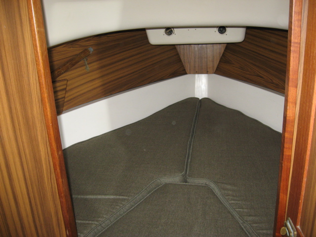 V-berth.JPG